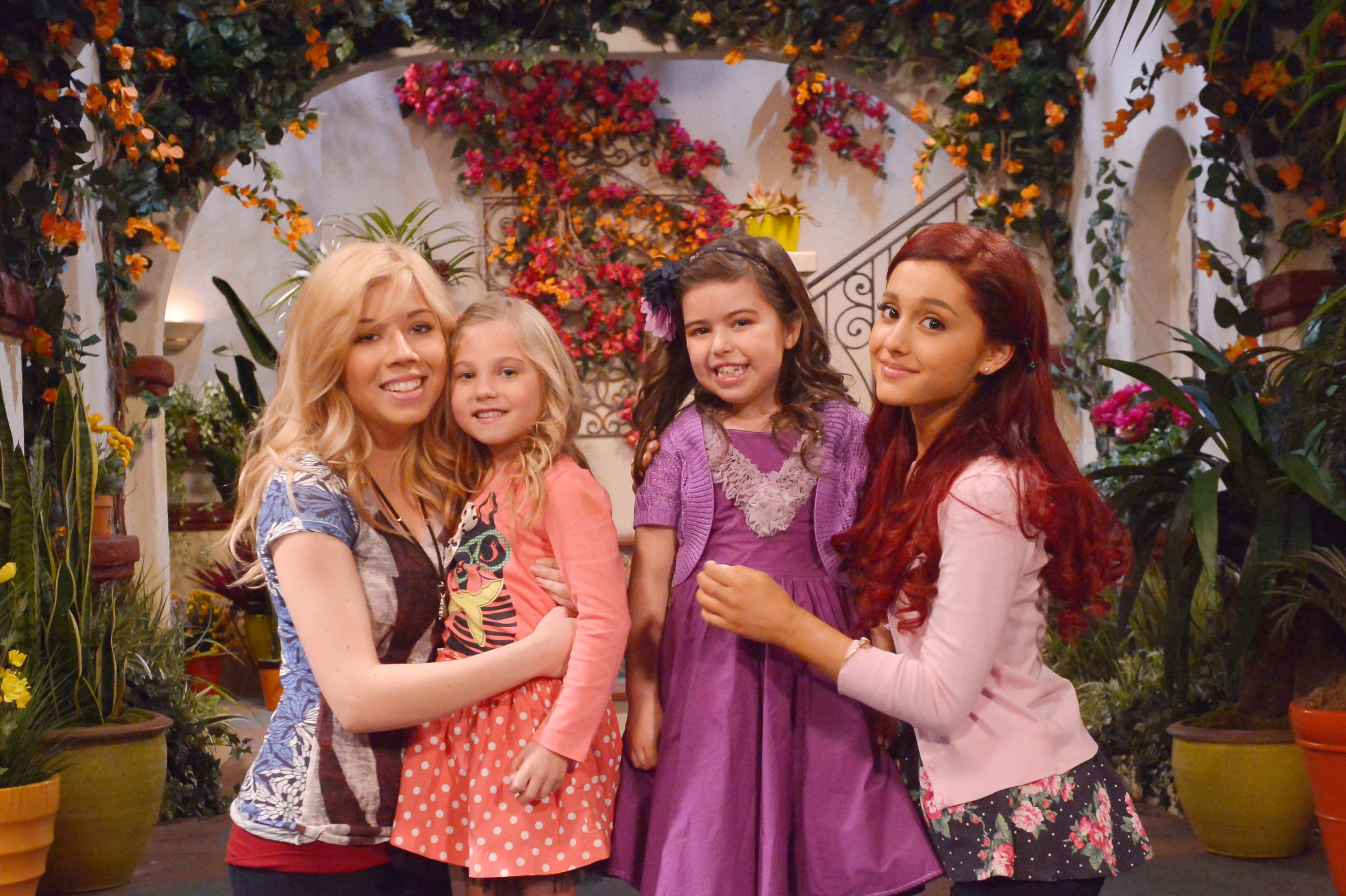 Jennette McCurdy, Sophia Grace Brownlee, Ariana Grande, Rosie Mc ...