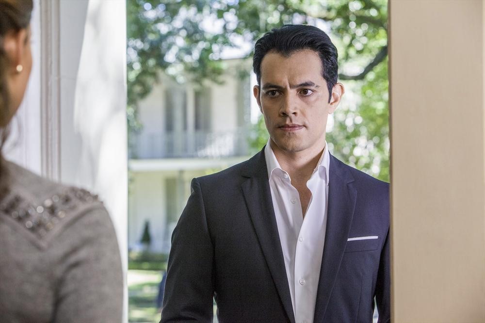 STEVEN CABRAL – Celeb Secrets