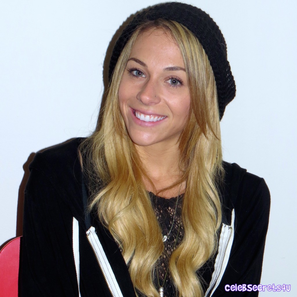 Mandy Jiroux Talks Life After Miley & Mandy Show (@MandyJiroux) – Celeb ...
