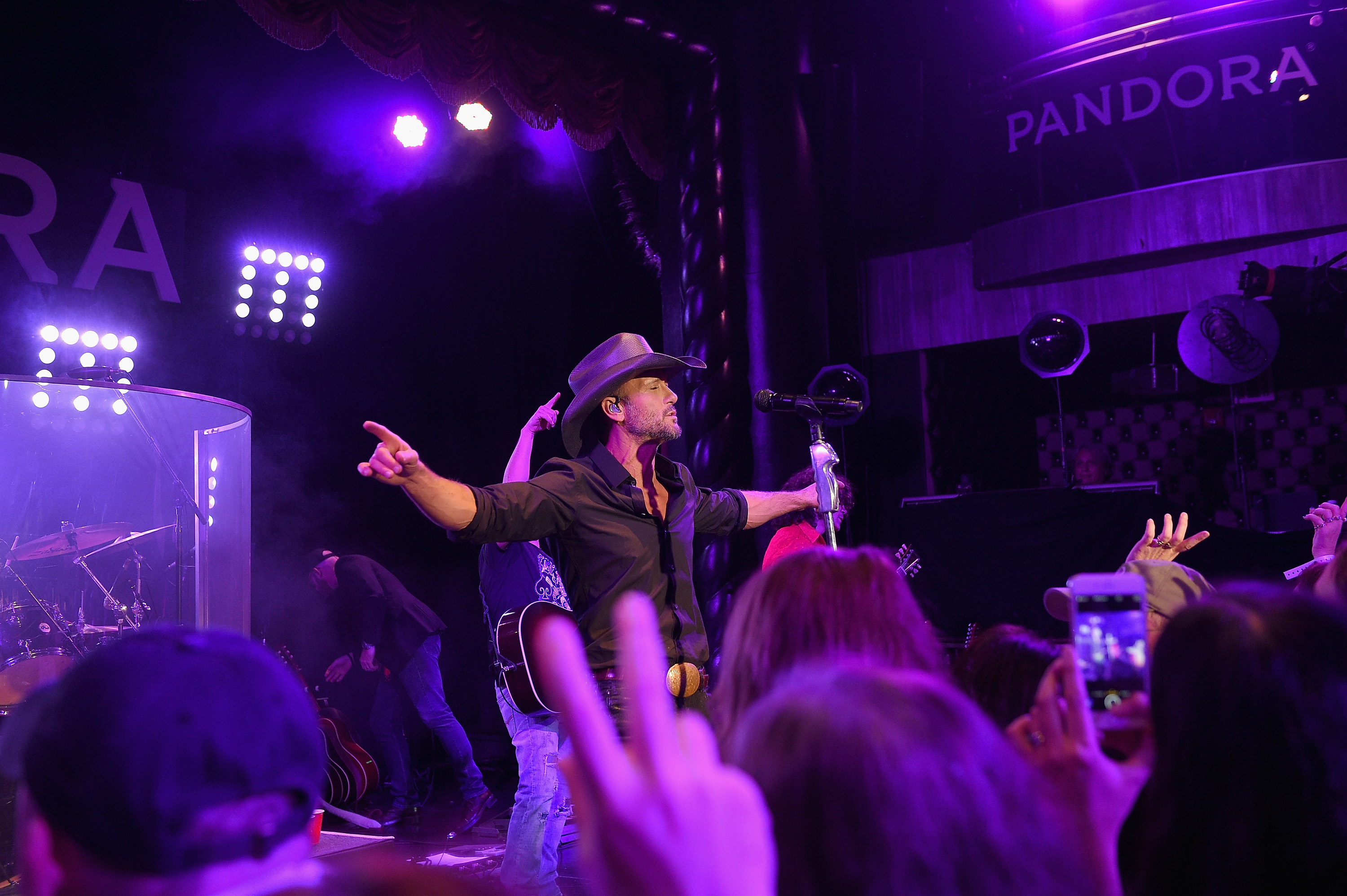Pandora Presents: Tim McGraw – Celeb Secrets