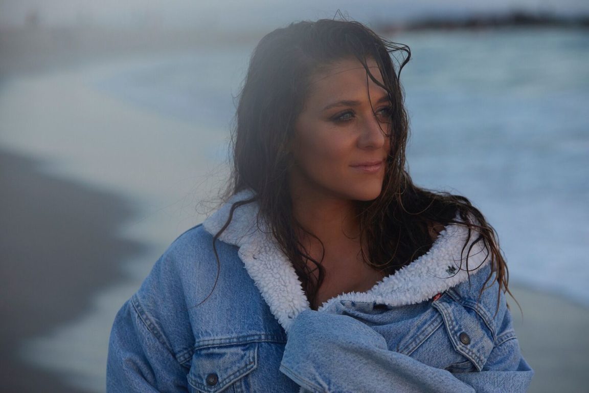5 Things You Didn’t Know About Pop Singer Courtney Cole – Celeb Secrets