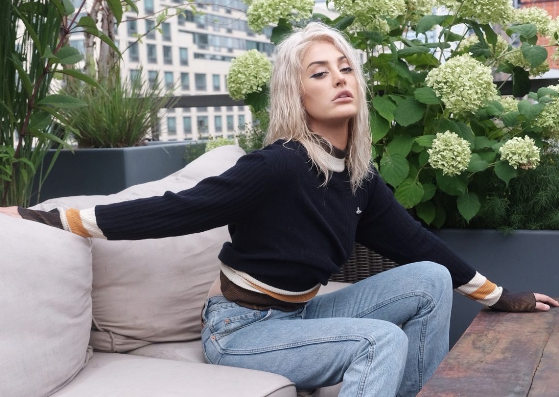 Moxie Raia Opens Up About Her New Music Video for ‘Shades of Blue ...