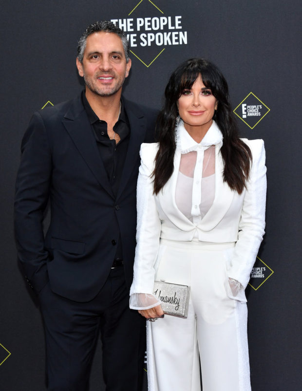 Mauricio Umansky Goes To Dinner With Influencer Alexandria Wolfe ...