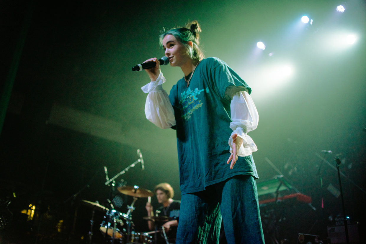 Rising Singer Benee Steals the Show During Limited Run on Conan Gray’s ...