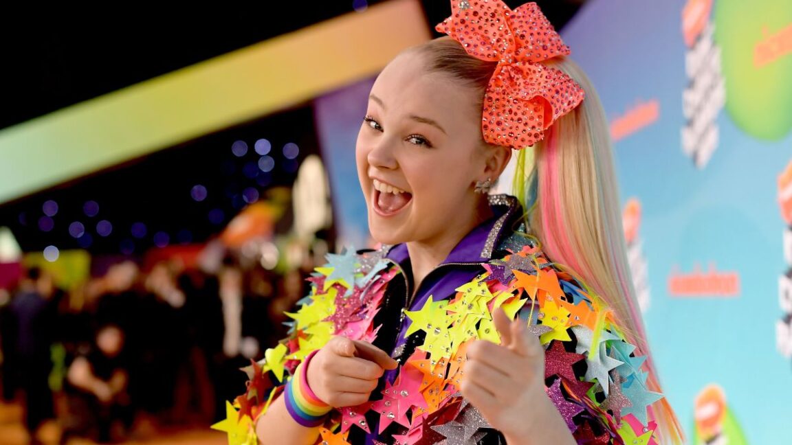 JoJo Siwa’s Pride Party Takes Wrong Turn After Guest Overdoses – Celeb ...