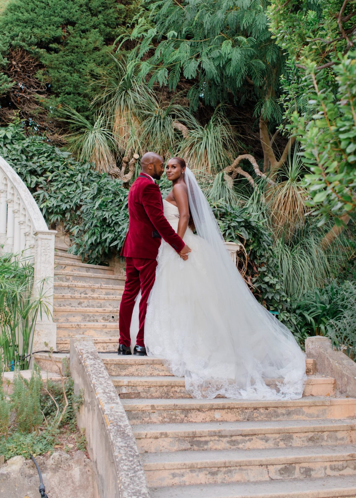 Issa Rae Shares Photos from Surprise Wedding to Louis Diame – Celeb Secrets