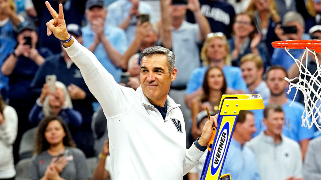 Villanova Coach Jay Wright Announces Retirement After 21 Years – Celeb ...
