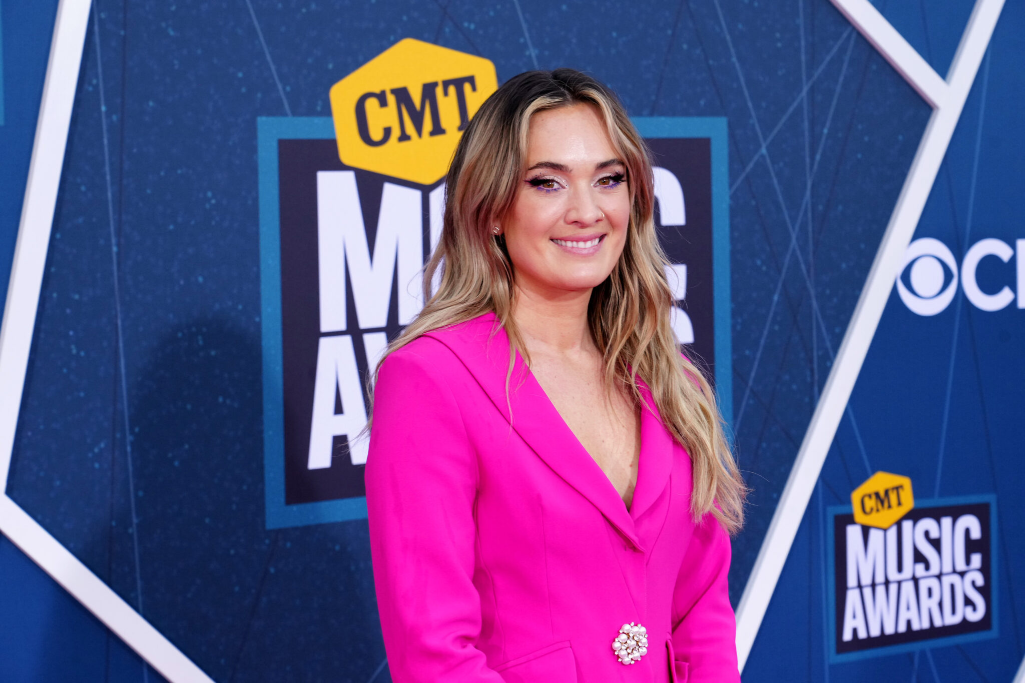 Hero Hunter Talks Bringing Major Aura to Darwin in ‘The Wonderfully ...