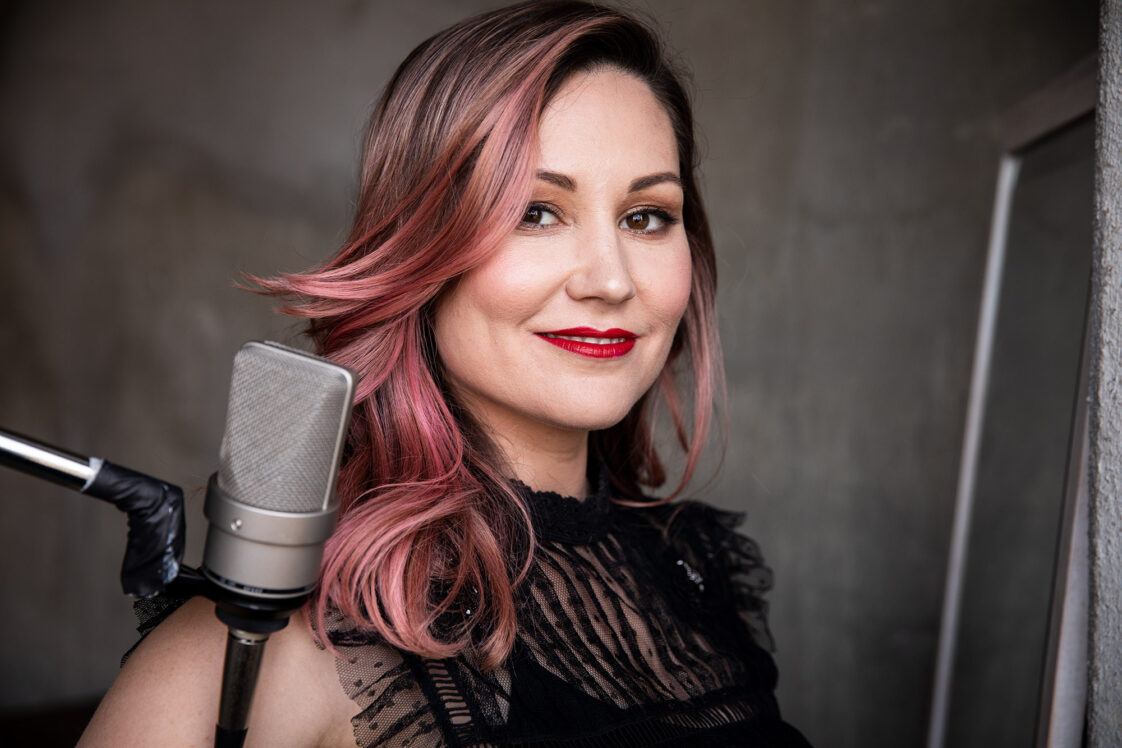 Voice Over Actress Alicyn Packard Talks New Role In Action-Packed Video ...