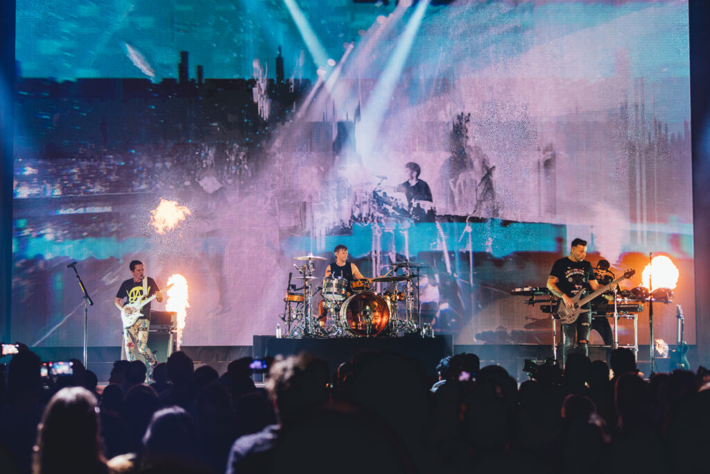 Red Hot Chili Peppers, Muse, Jack White and More Kick Off the New Year ...