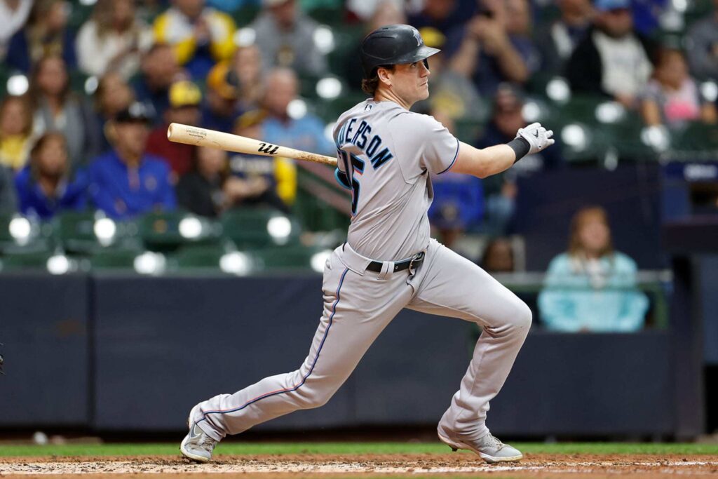 Brewers Pick Up Former Marlins Third Baseman/Outfielder Brian Anderson ...