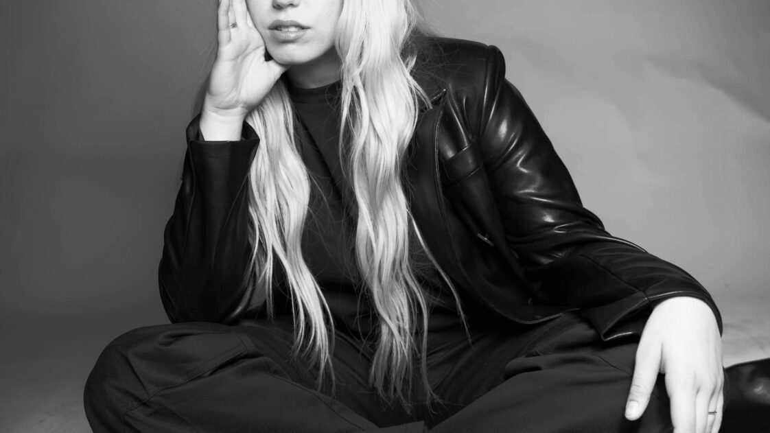 Alissa Carrington – Celeb Secrets