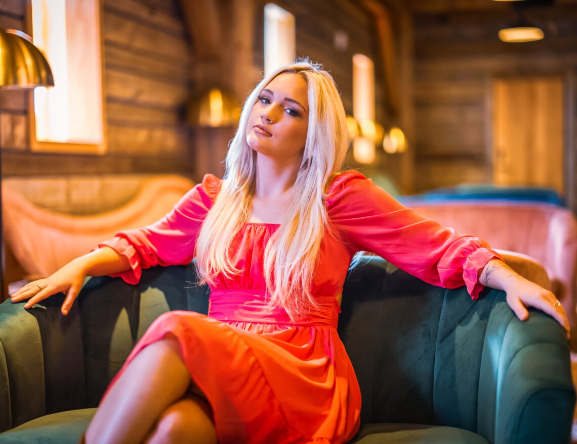 Rachel Holt Premieres Music Video for Bold New Single “How Dare Me ...